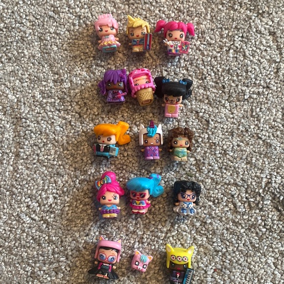 Toys | 16 Lot Of My Mini Mixie Q Toys | Poshmark